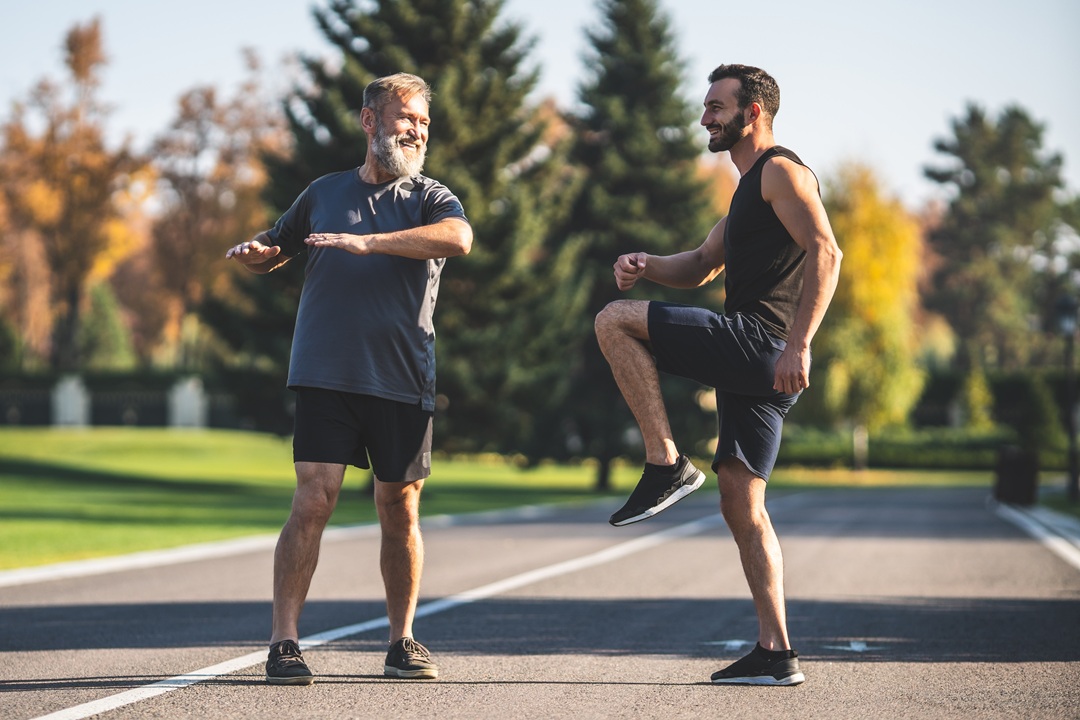 Strength Training for Men Over 40: What Really Works (and What Doesn’t)